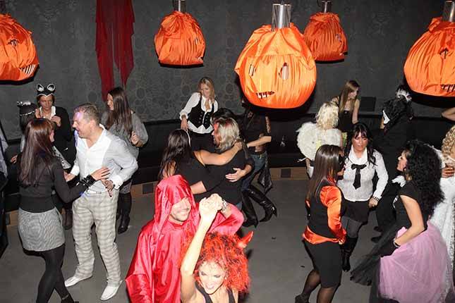 GoBlonde Halloween Party - October 31, 2009 23:00, DejaVu restaurant ...